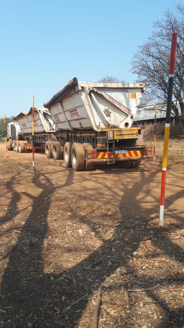 Best Code 14 Training | Side Tipper Training 072 631 0736